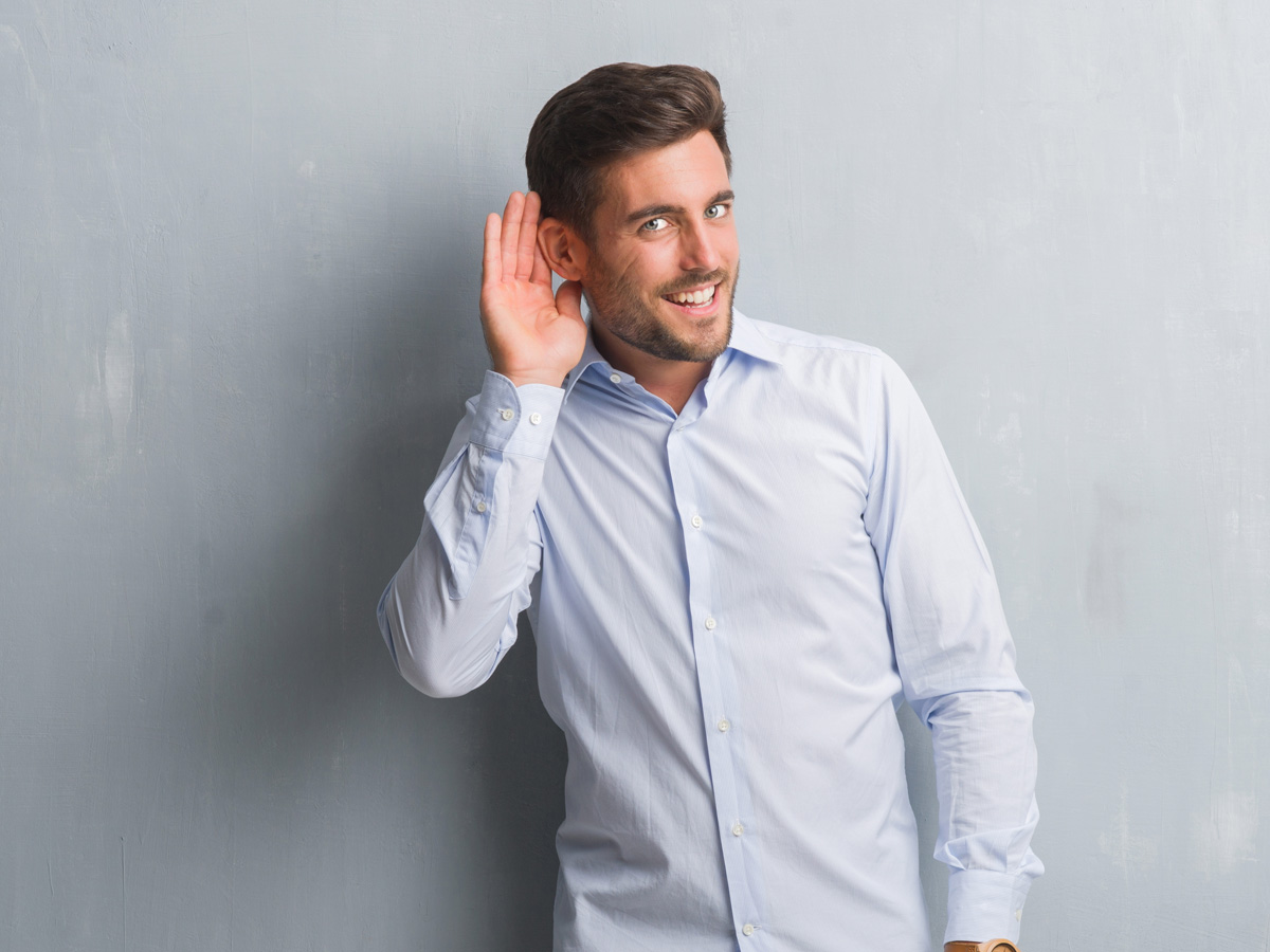Active listening improves likability but does not enhance persuasion